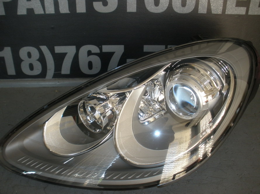 Porsche Cayenne - Headlight xenon hid complete nice condition 7P5941031 ...