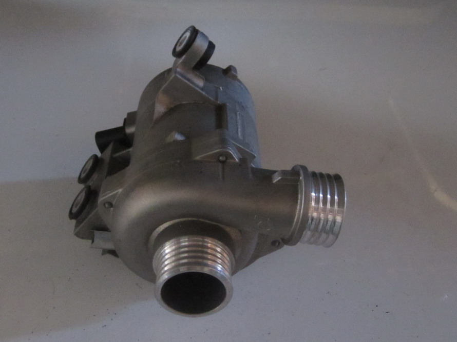 BMW E60 E85 Z4 528I 530I 330I N52 Water Pump 11517545201: Used Auto ...