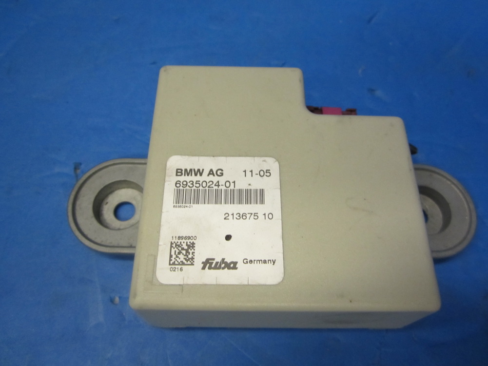 BMW E60 525i BACK UP ANTENNA AMPLIFIER 65206935024: Used Auto Parts ...