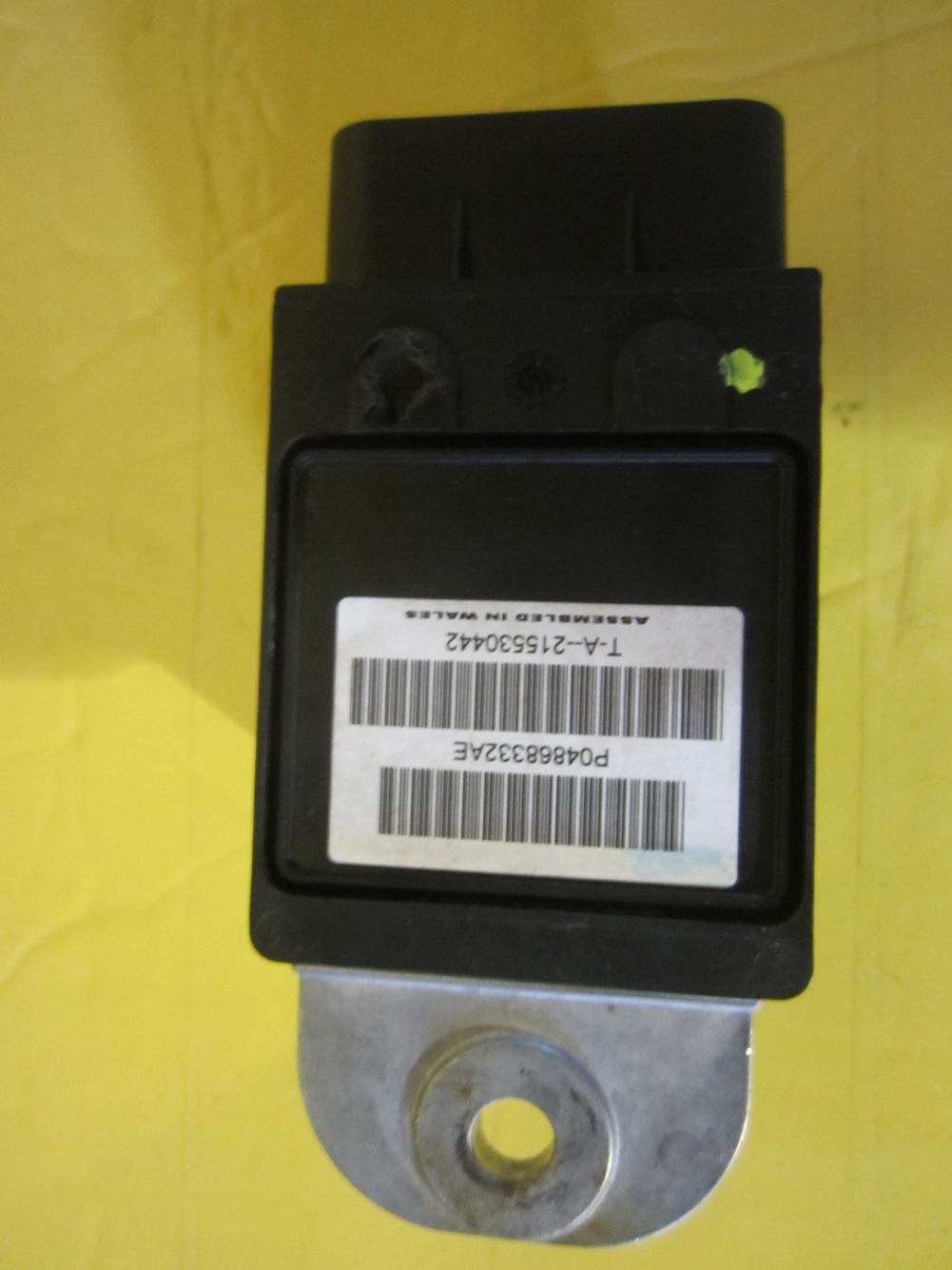 CHRYSLER MINI VAN FAN RELAY P04868332AE: Used Auto Parts | Mercedes ...