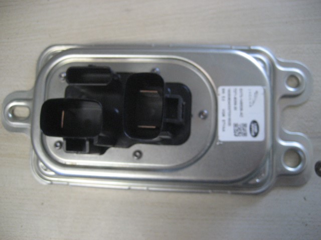 Jaguar F PACE - VOLTAGE CONVERTER MODULE - XG73 14B526 AC: Used Auto ...