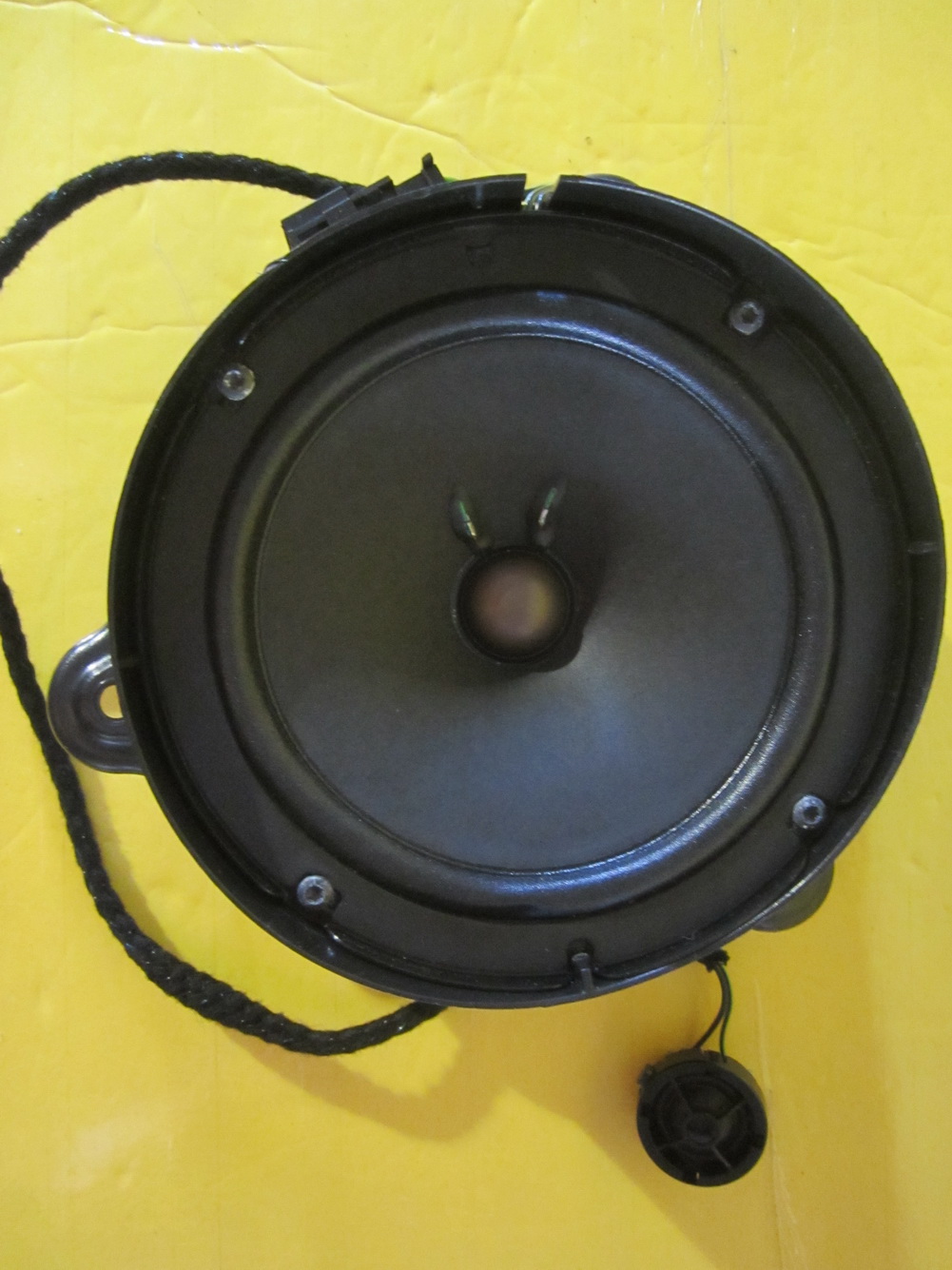 Mercedes Benz - Speaker - 2158200202: Used Auto Parts | Mercedes Benz ...