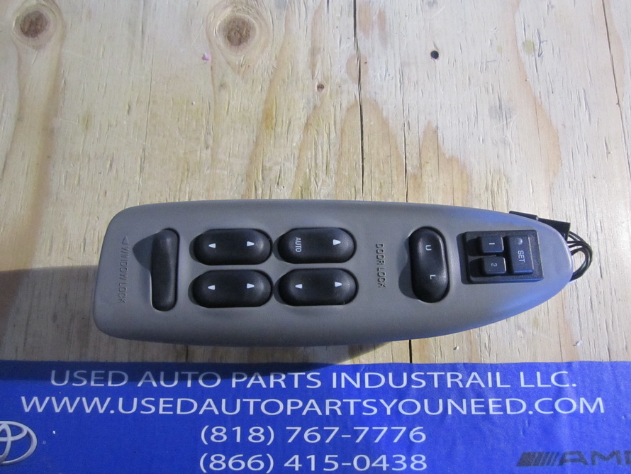 Ford - Window Switch - MASTER WINDOW SWITCH WITH MEMORY: Used Auto ...