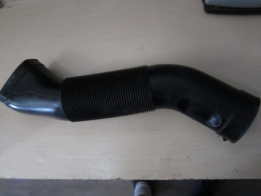 Mercedes Benz CLS55 E55 Intake Tubes - INTAKE HOSE TUBE - 1130942182 ...