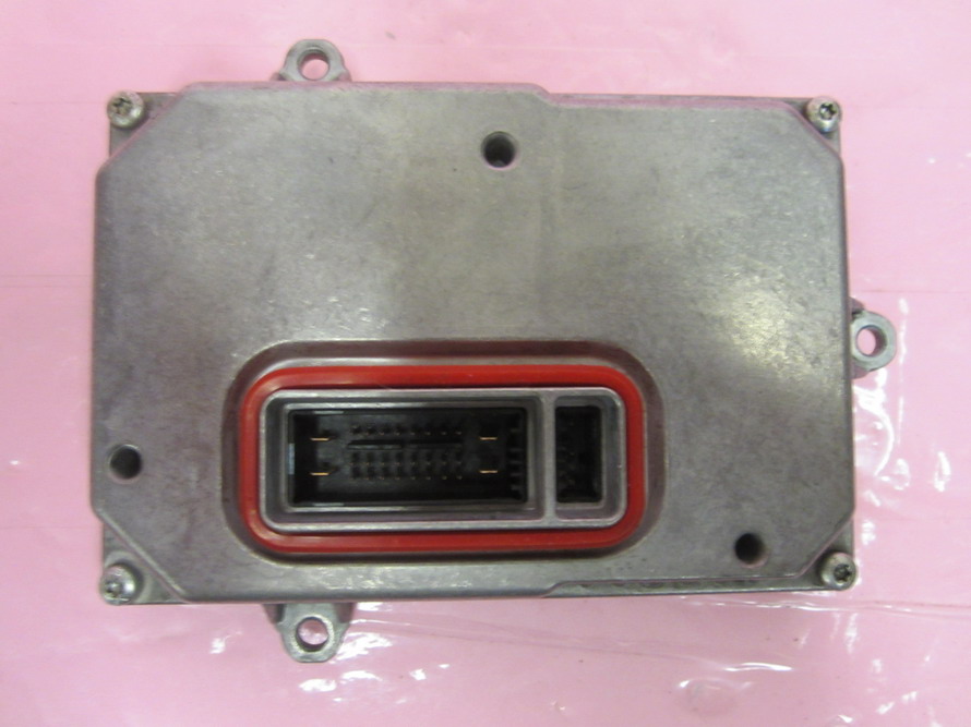 Mercedes Benz - Headlight ballast computer - 1307329156: Used Auto ...
