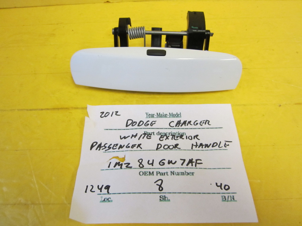Dodge Charger Door Handle - 1MZ84GW7AF: Used Auto Parts | Mercedes Benz ...