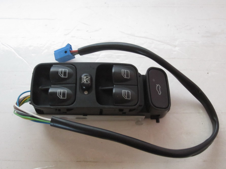 Mercedes Benz CLK500 - CLK320 - Window Switch - 2098203410: Used Auto ...