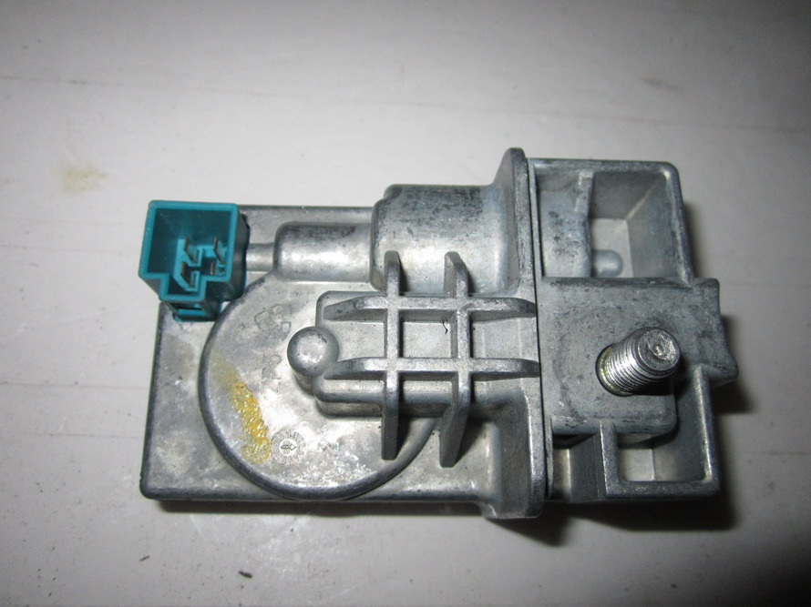Mercedes Benz - ESL STEERING GEAR RACK ELECTRIC - 2045458132: Used Auto ...