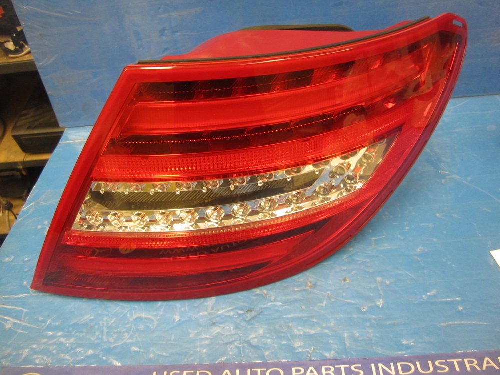 Mercedes Benz - TAILLIGHT TAIL LIGHT - 2048204164: Used Auto Parts ...