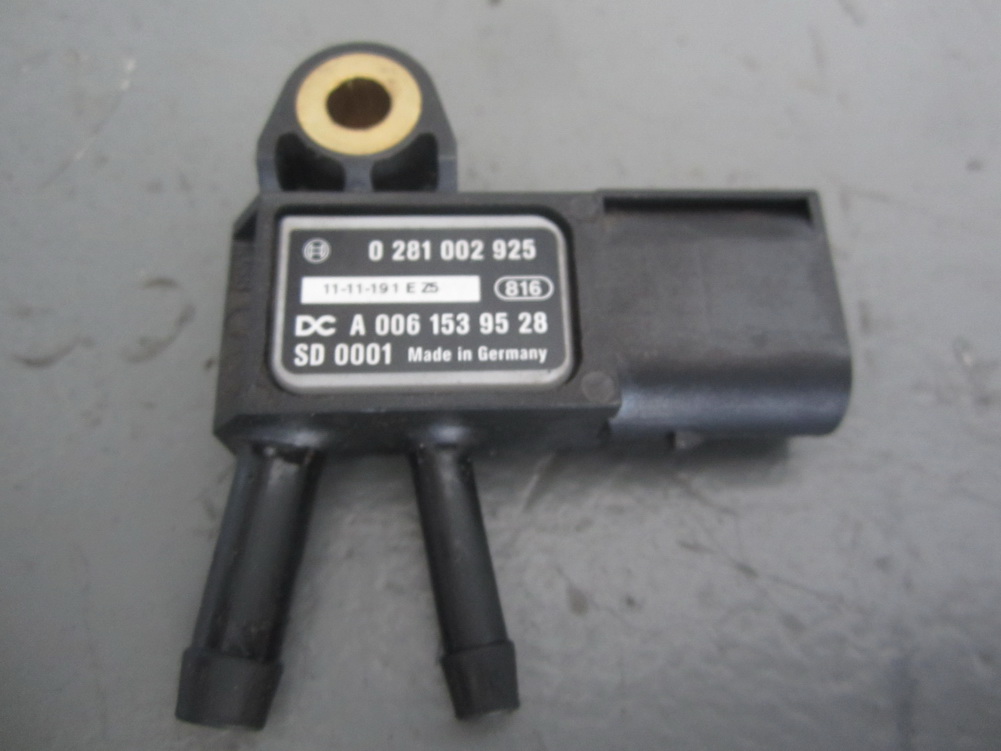 Mercedes Benz - Pressure Regulator - A0061539528: Used Auto Parts ...