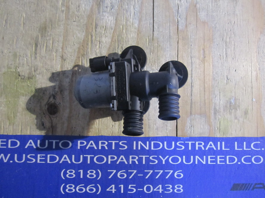 BMW E39 E46 E83 323 330 325i 328i 525 530 - Heater Valve - 1147412144 ...