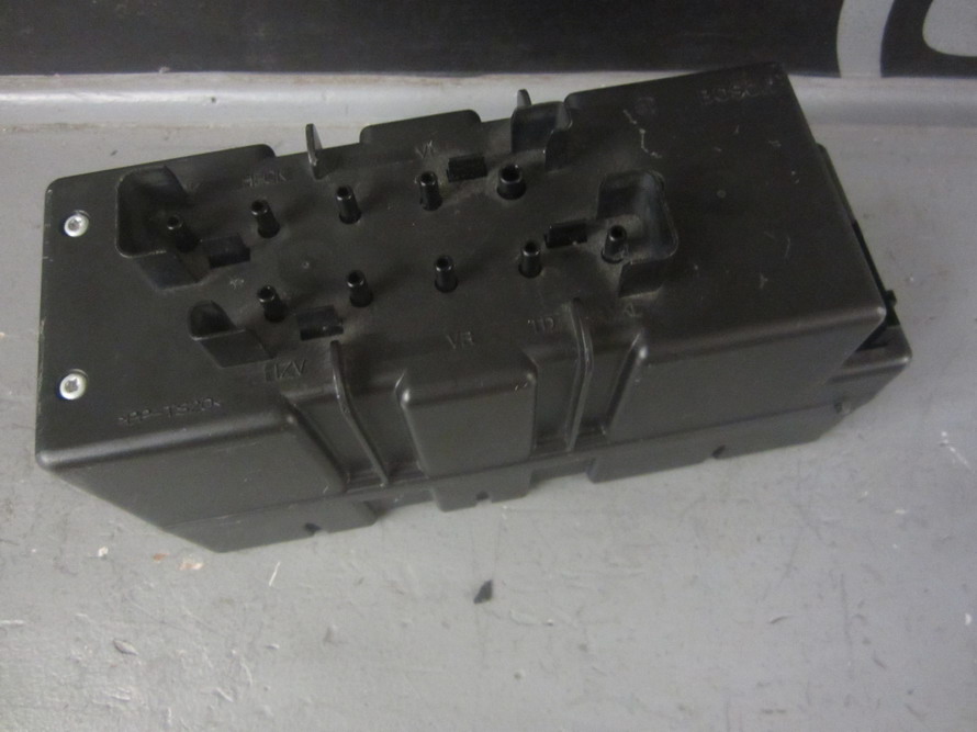 Mercedes Benz - Vacuum Pump Locking - 2308000648: Used Auto Parts ...