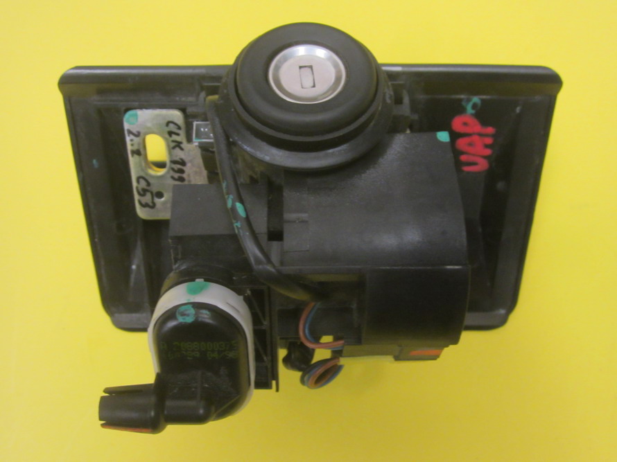 Mercedes Benz - Trunk Lid-Lock - 208: Used Auto Parts | Mercedes Benz ...