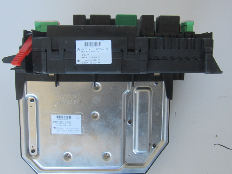 Mercedes Benz - Fuse Box Sam box - 2215450001: Used Auto Parts ...