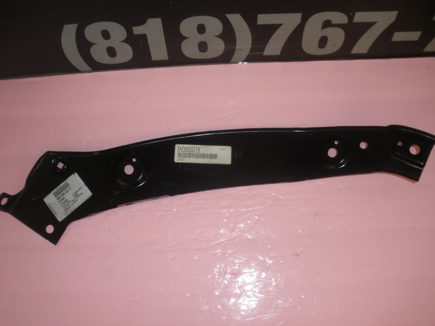 Volkswagen Radiator Support Top Cover NICE 5N0805931B: Used Auto Parts ...