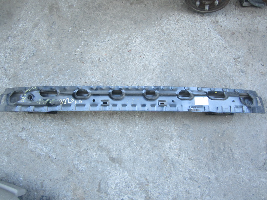 Mercedes Benz - Bumper RE BAR REBAR Reinforcement - 2126102114: Used ...