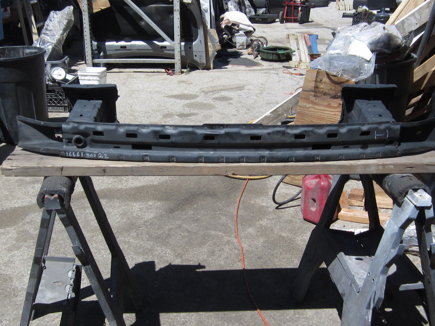 Mercedes Benz - Bumper re bar rebar Reinforcement - 1666104200: Used ...