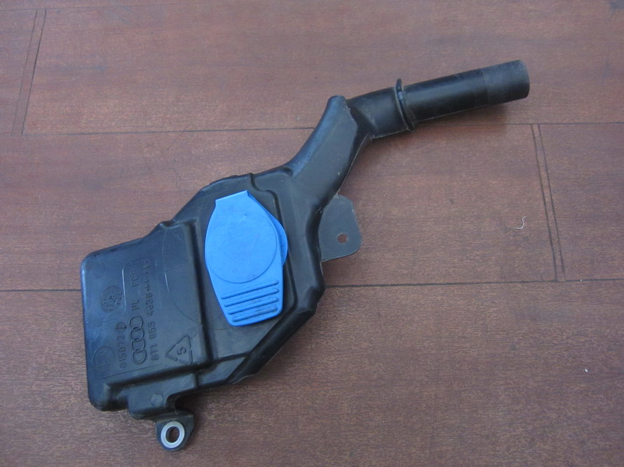 Audi - WINDSHILD CLENER BOTTLE - 8T1955463B: Used Auto Parts | Mercedes ...