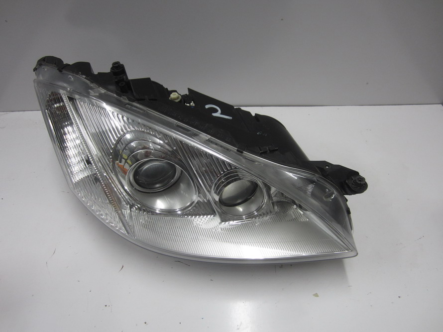 Mercedes Benz - Headlight - 221: Used Auto Parts | Mercedes Benz Used ...