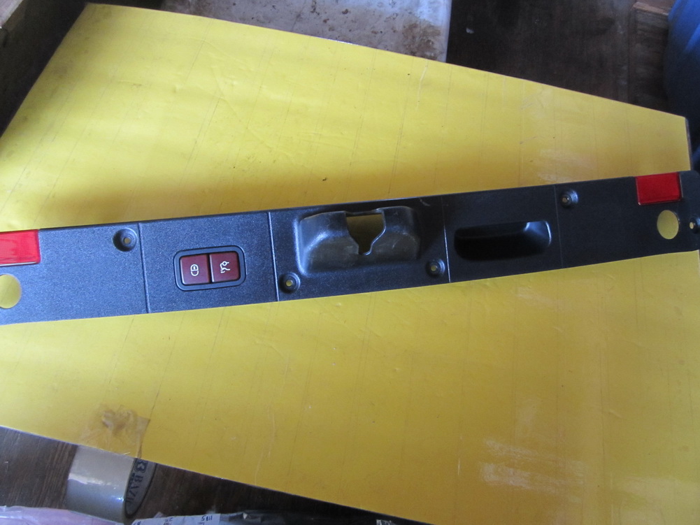 Mercedes Benz - TRIM TAILGATE LID TRUNK HANDLE TRIM COVER PANEL ...