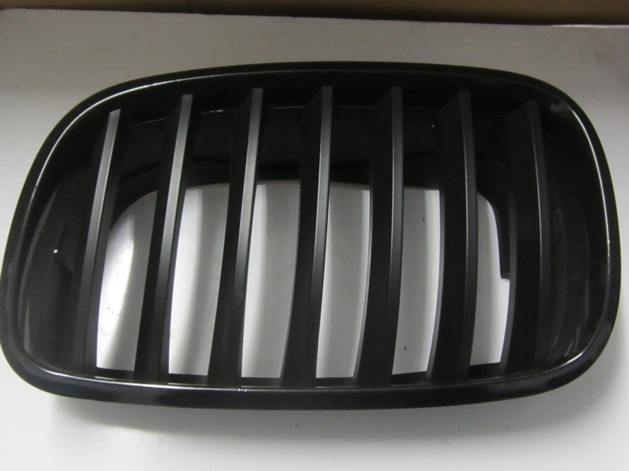 BMW X5 - hood Grille grill black 51137171395: Used Auto Parts ...