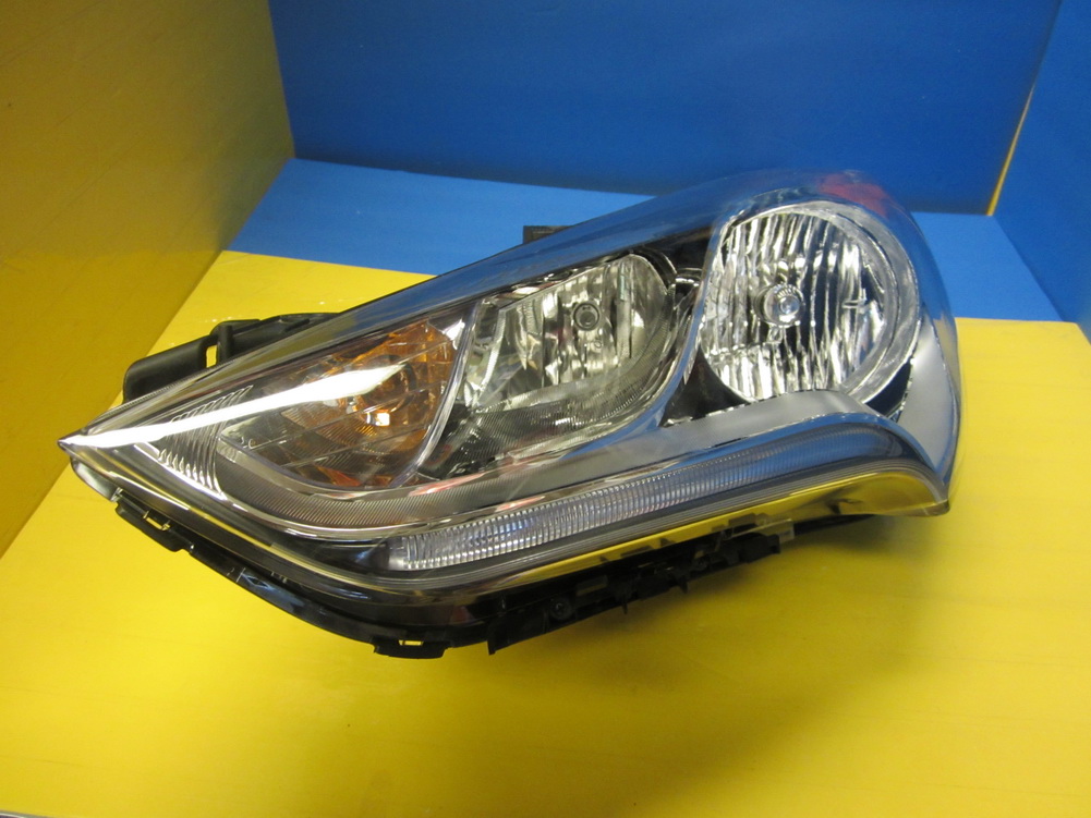 Hyundai veloster headlight halogen: Used Auto Parts | Mercedes Benz ...