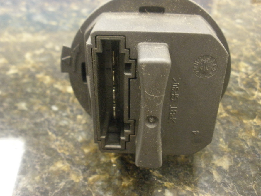 Mercedes Benz Heater Blower Regulator Motor 5HL008941: Used Auto Parts ...