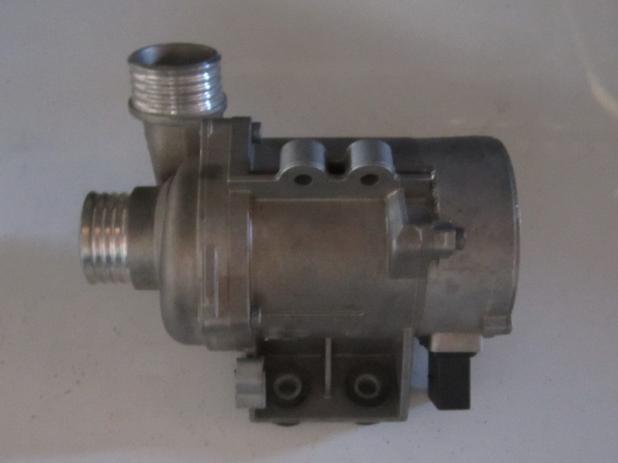 BMW E60 E85 Z4 528I 530I 330I N52 Water Pump 11517545201: Used Auto ...