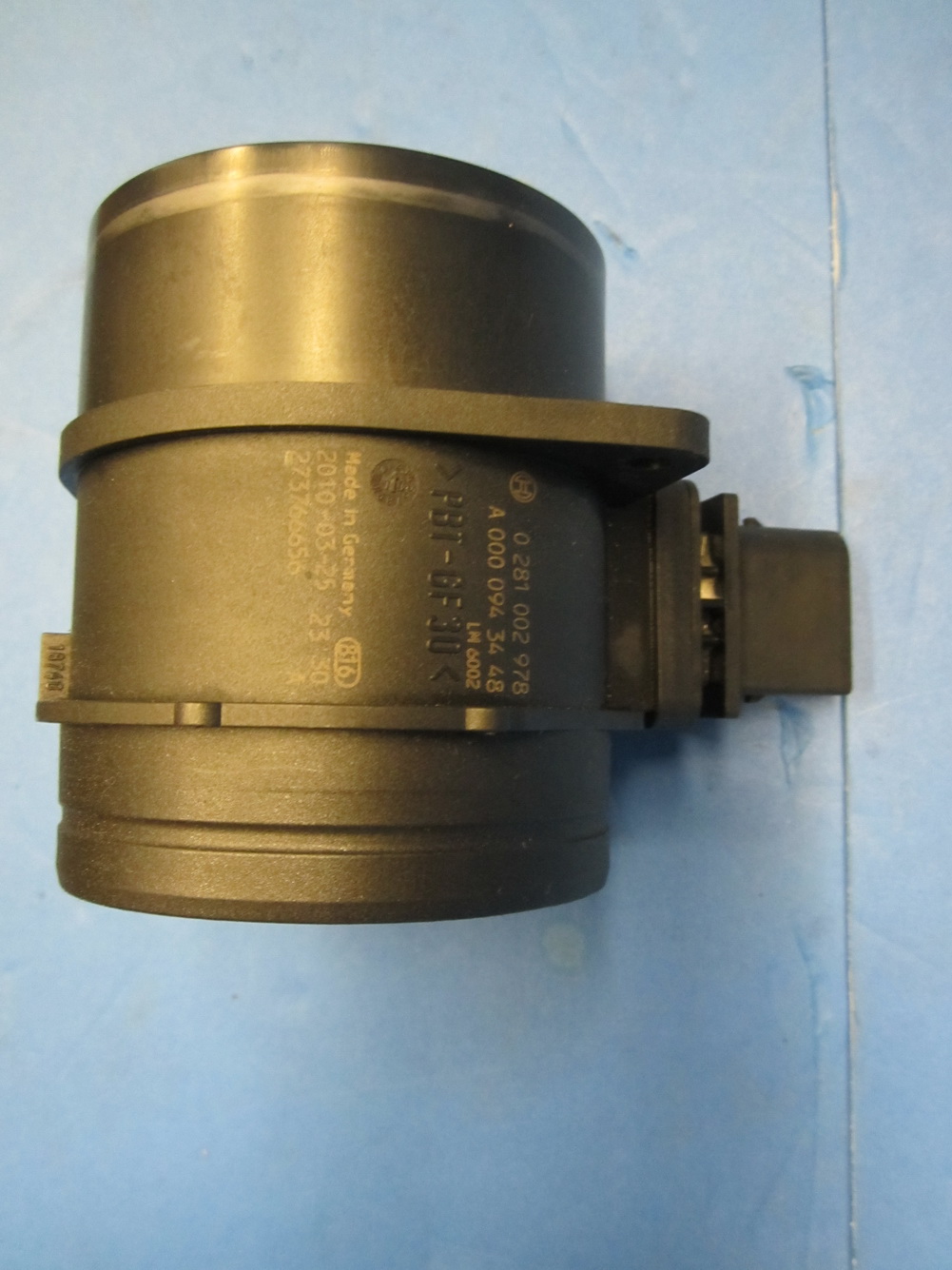 Mercedes Benz SPRINTER- Air Flow Meter - 0000943448: Used Auto Parts ...