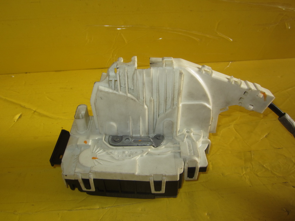 Mercedes Benz W204 C300 C350 C250 E350 Front Right Door Lock Latch ...