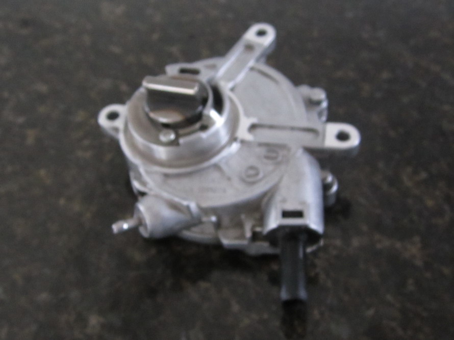Mercedes Benz - Vacuum Pump - 2722300465: Used Auto Parts | Mercedes ...