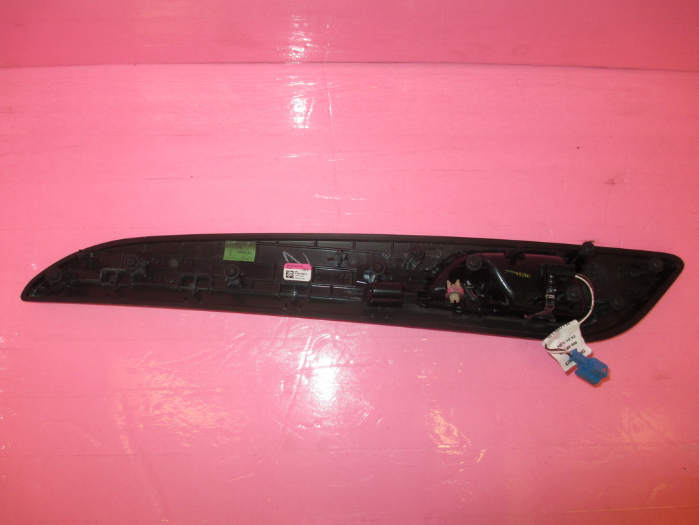 Mercedes Benz - Door Wood Trim - 1667600661: Used Auto Parts | Mercedes ...