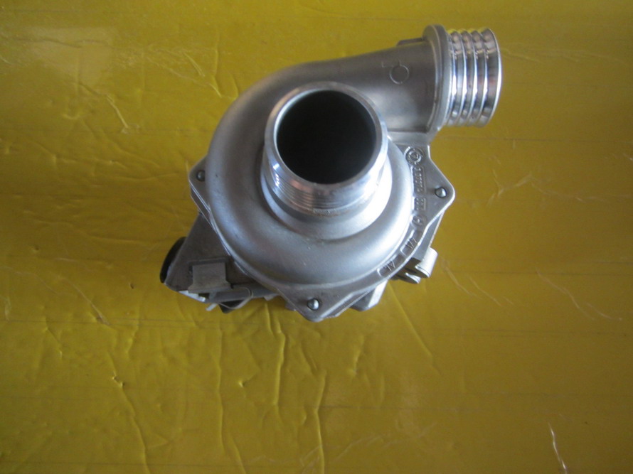 BMW 528i - 530i - X3 - X5 - Z4 - Water Pump - 11517521584-11517545201 ...