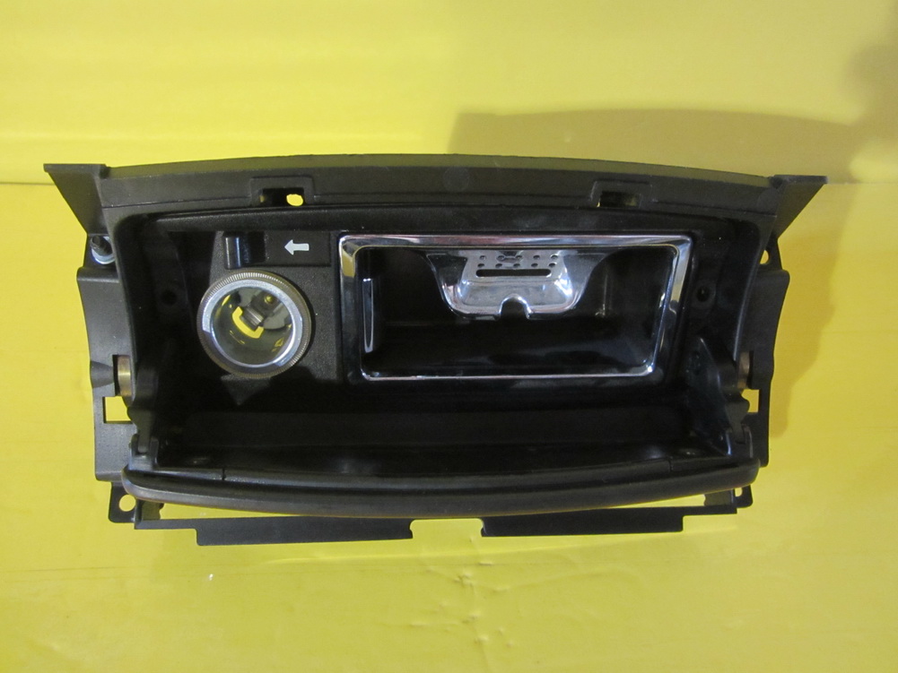Mercedes Benz - Ashtray - 215: Used Auto Parts | Mercedes Benz Used ...