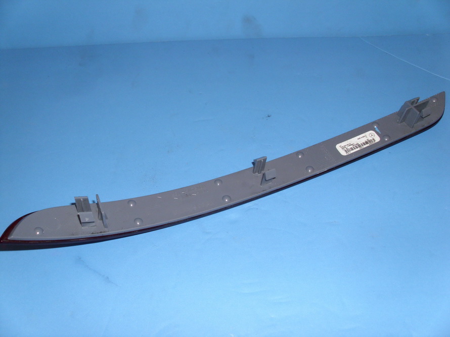 Mercedes Benz - Bumper REFLECTOR LEFT - 1668200074: Used Auto Parts ...