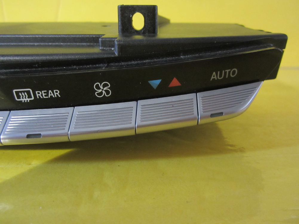 Mercedes Benz - Switch - CL550 S500 - 2218704958: Used Auto Parts ...