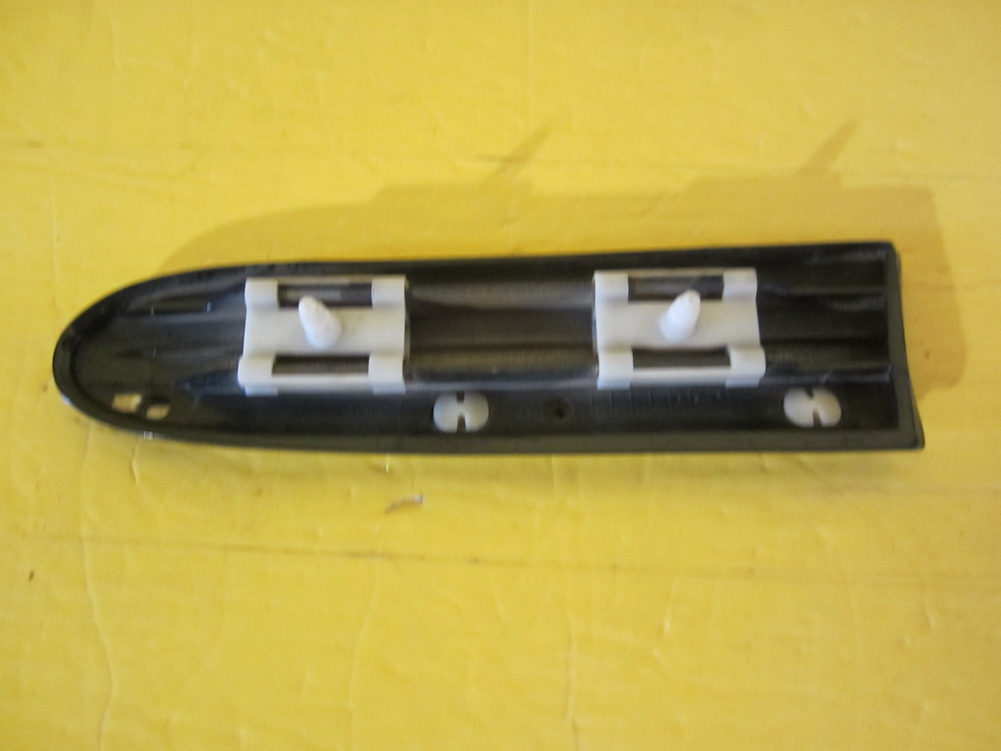 Mercedes Benz - Moulding NOchrome - 2206900162: Used Auto Parts ...