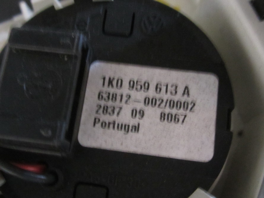 Volkswagen - Jetta - Map Light - 1K0947133: Used Auto Parts | Mercedes ...