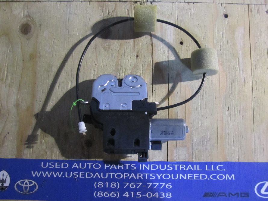 Mercedes Benz s550 Trunk Lid Lock 2217500085: Used Auto Parts ...