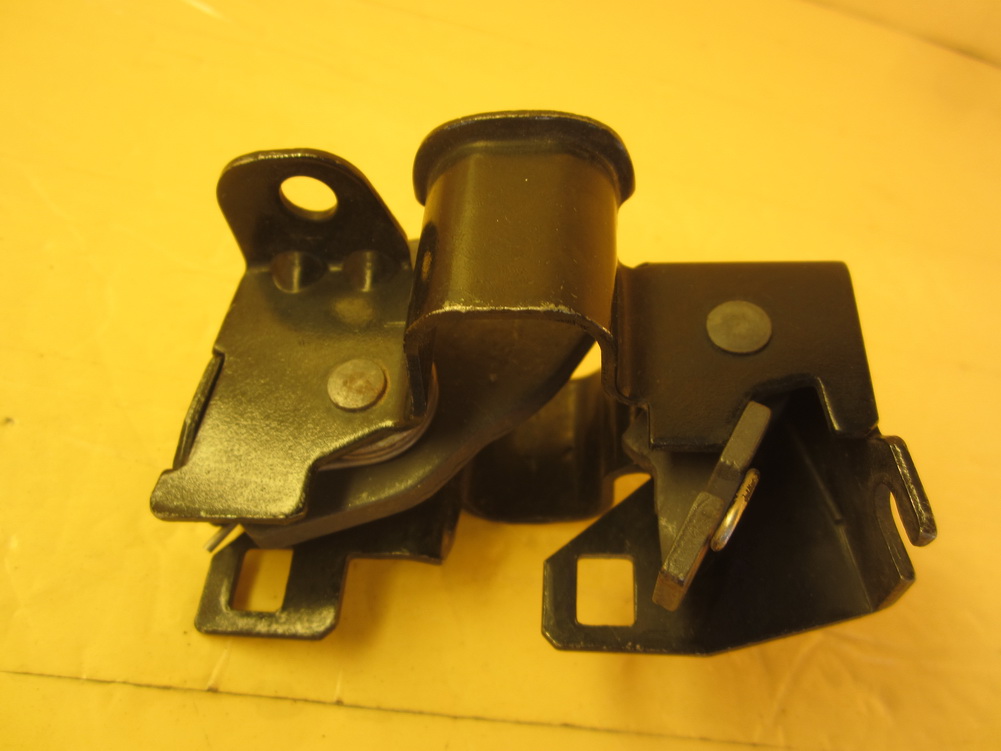 Mercedes Benz - Hood Lock - 2208800160: Used Auto Parts | Mercedes Benz ...