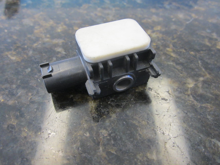 Mercedes Benz - Air Bag Sensor SRS - 0038202826: Used Auto Parts ...