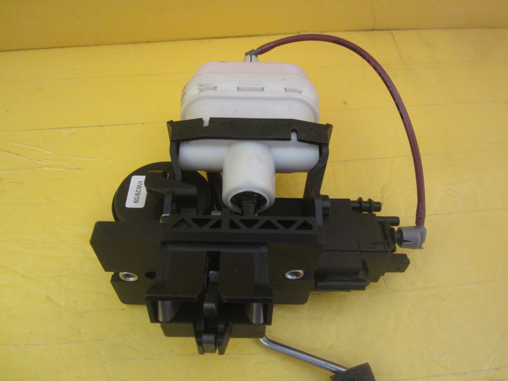 Mercedes Benz - Trunk Lock Vacuum Actuator - 2307500185: Used Auto ...