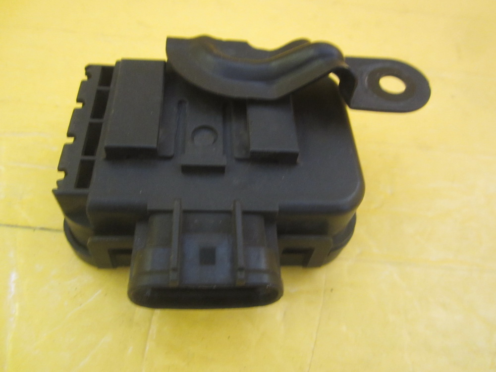 Lexus GS300 SMOG SENSOR - 88898 30010: Used Auto Parts | Mercedes Benz ...