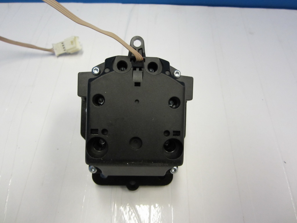 Mercedes Benz-Console Switch Assembly With Navigator 180 DAYS WARRANTY ...
