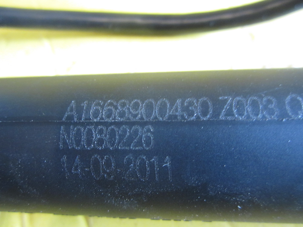 Mercedes Benz W166 X166 ML350 GL550 GL450 REAR HATCH SHOCK 1668900430 ...