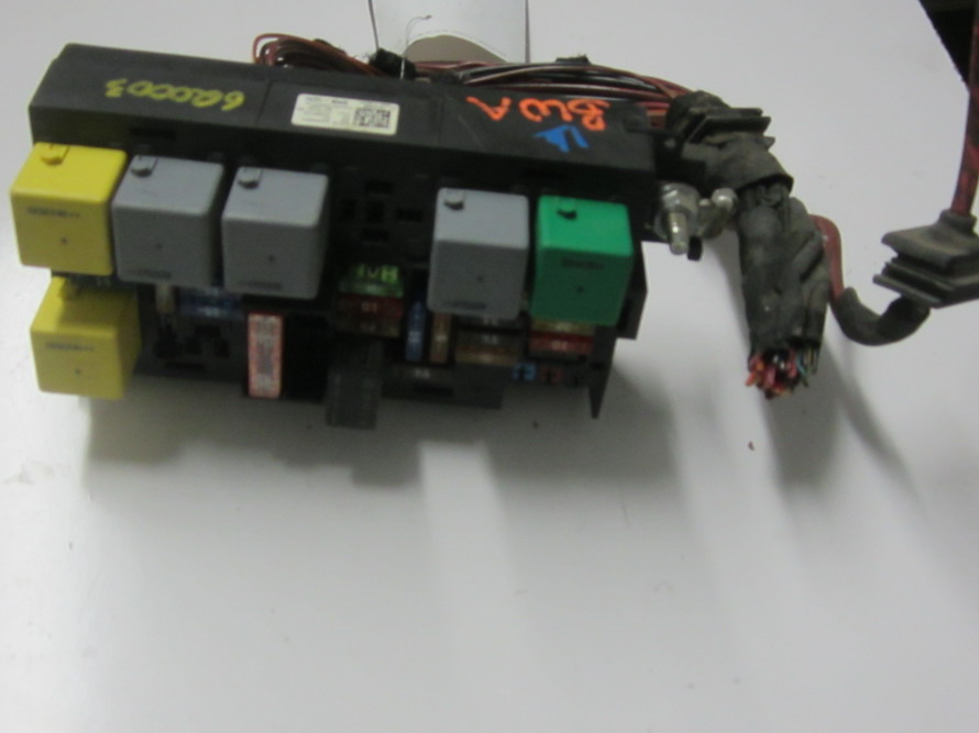 MERCEDES BENZ W251 R350 ML350 OEM Relay Fuse Box Control Block ...