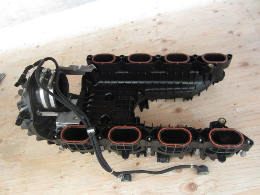 Mercedes Benz - Intake Manifold Air Intake Manifold 2780980807: Used ...