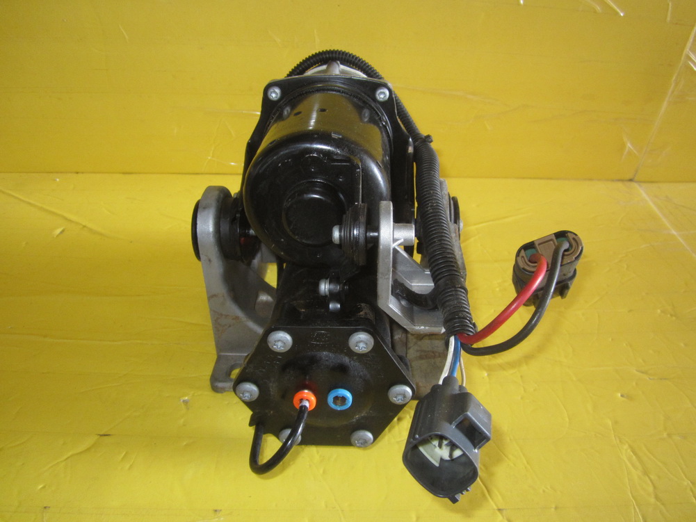Land Rover - Suspension Pump - RQG500080: Used Auto Parts | Mercedes ...