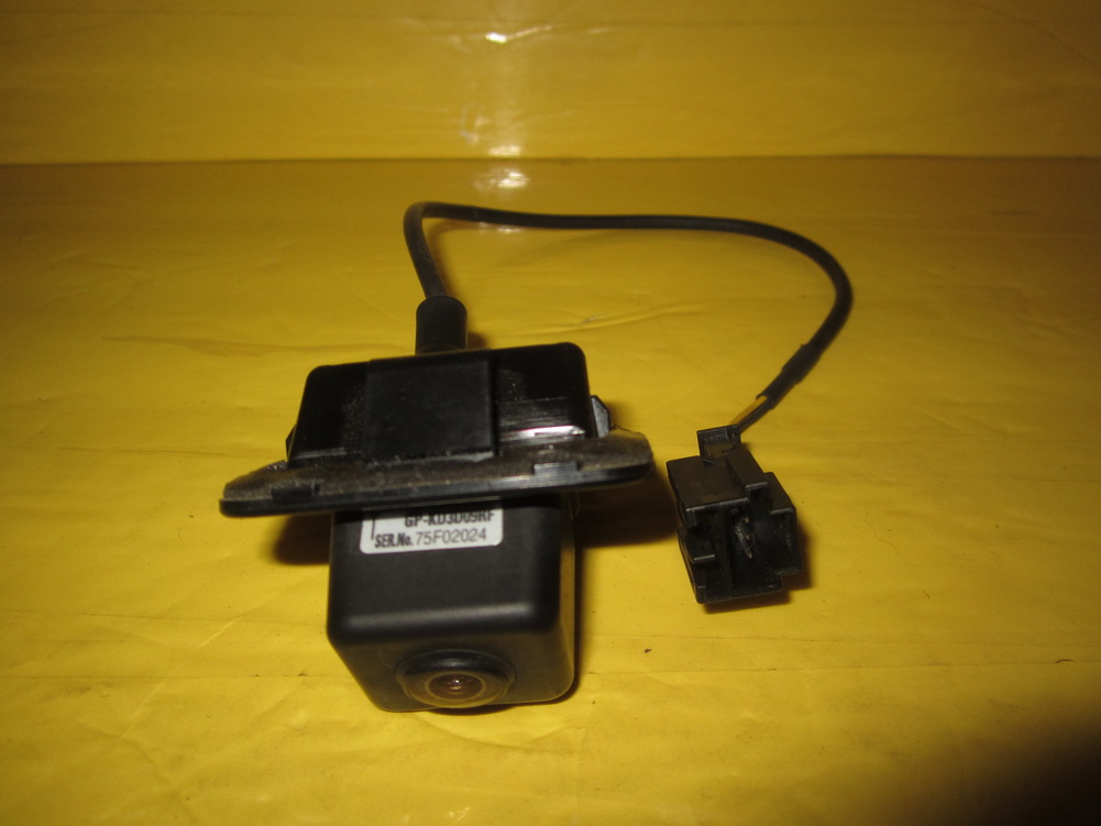 Mercedes Benz - Deck lid CAMERA REAR CAMERA - 2218203397: Used Auto ...