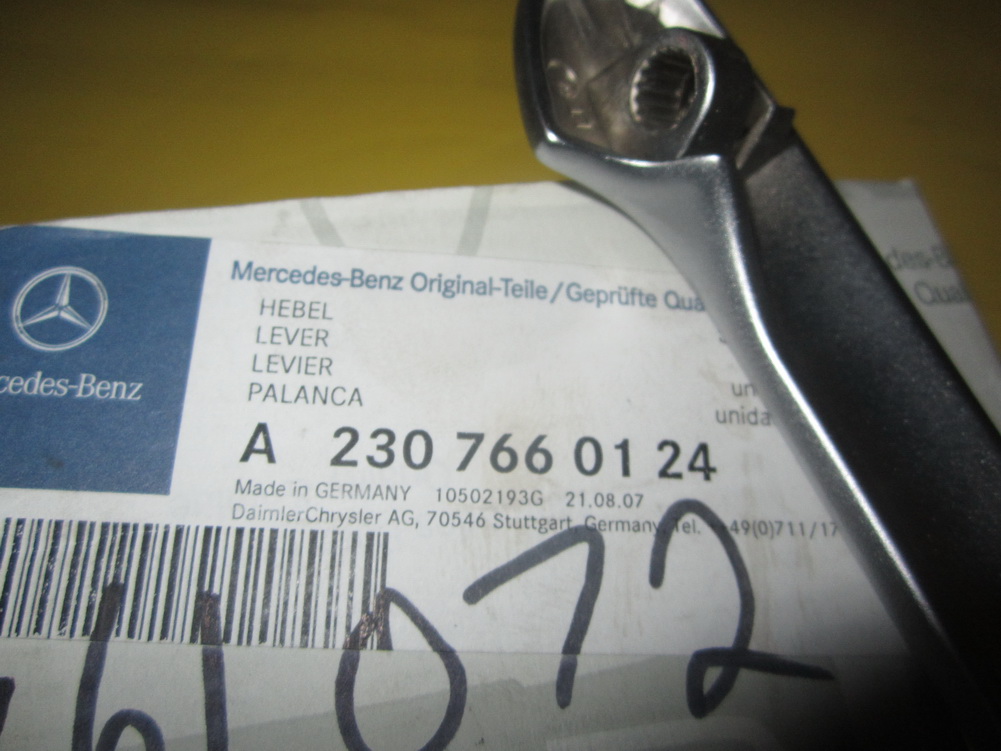 Mercedes Benz - DOOR HANDLE COVER - 2307660124: Used Auto Parts ...
